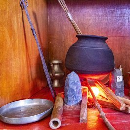 Magar kitchen utensils: Fire place [The Magars (ethnic group)]