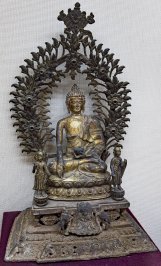 Shakyamuni, Sariputra and Maudgalyayana [Buddhist Art Gallery: Northern ...