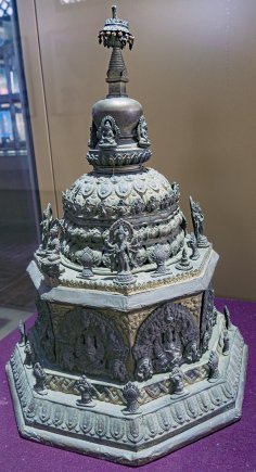 Parijinalankrita Caitya [Buddhist Art Gallery: Northern Himalayan Section]