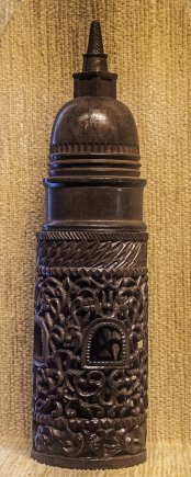 Relic casket (metal) [Galle National Museum]