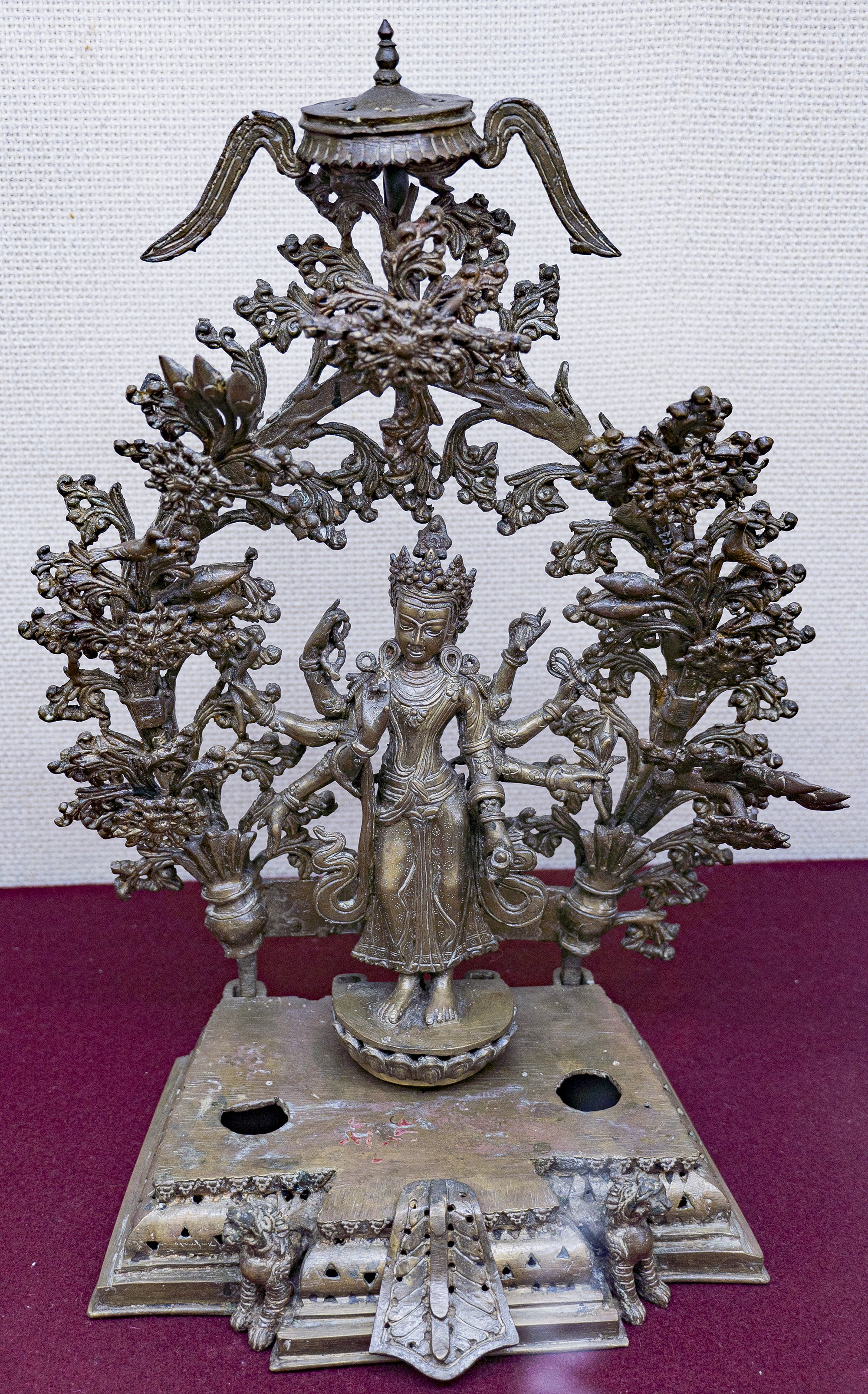 Amoghapasha Lokeshvara [Buddhist Art Gallery: Northern Himalayan Section]