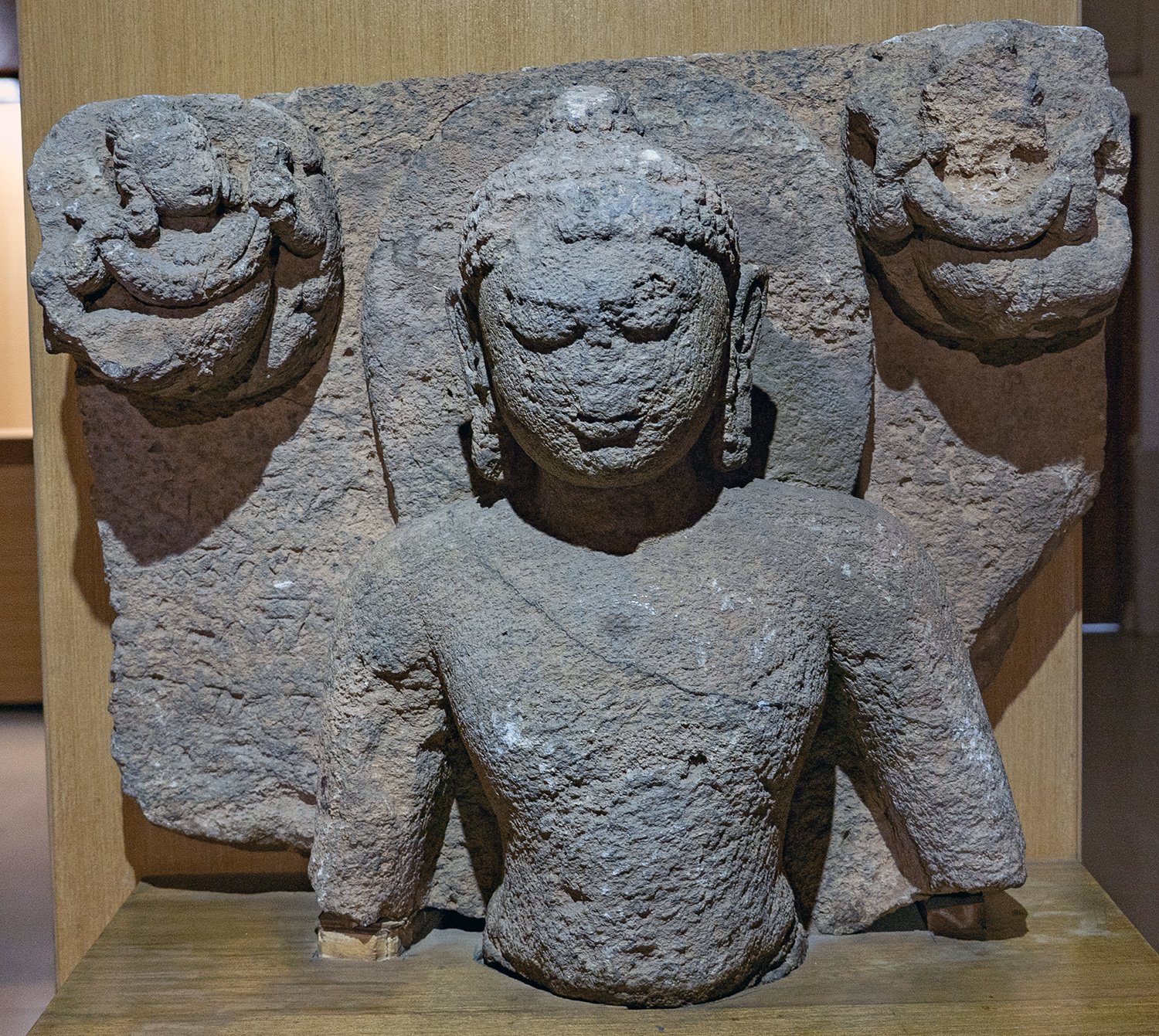 Buddha-Mastaka (10th century) [Odisha State Museum—Archaeology Section]