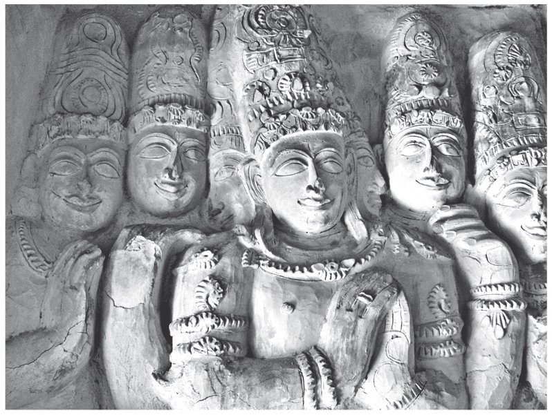 Goddelijke karakters: Symboliek en betekenis