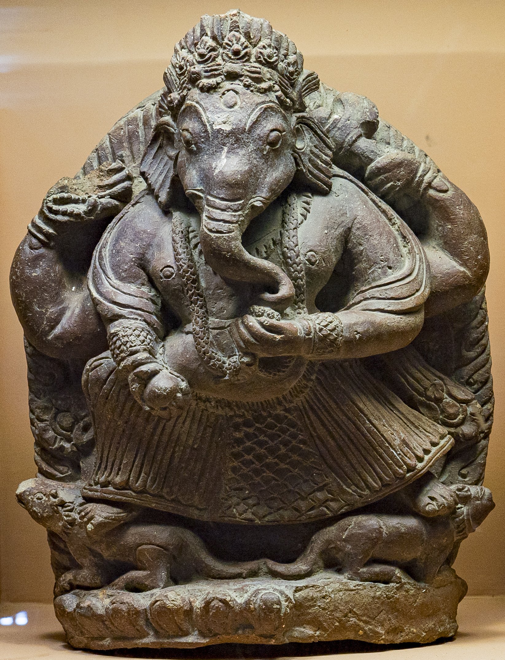 Ganesha (terracotta sculpture) [Patan Museum (Nepal)]