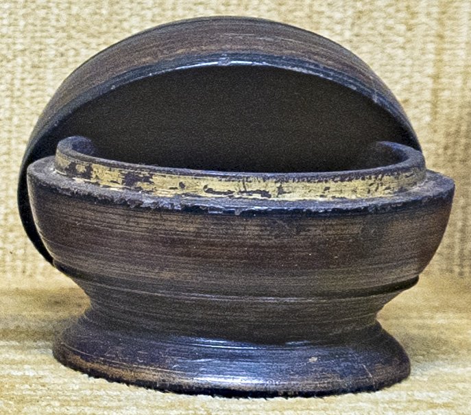 Lacquered Powder container [Galle National Museum]
