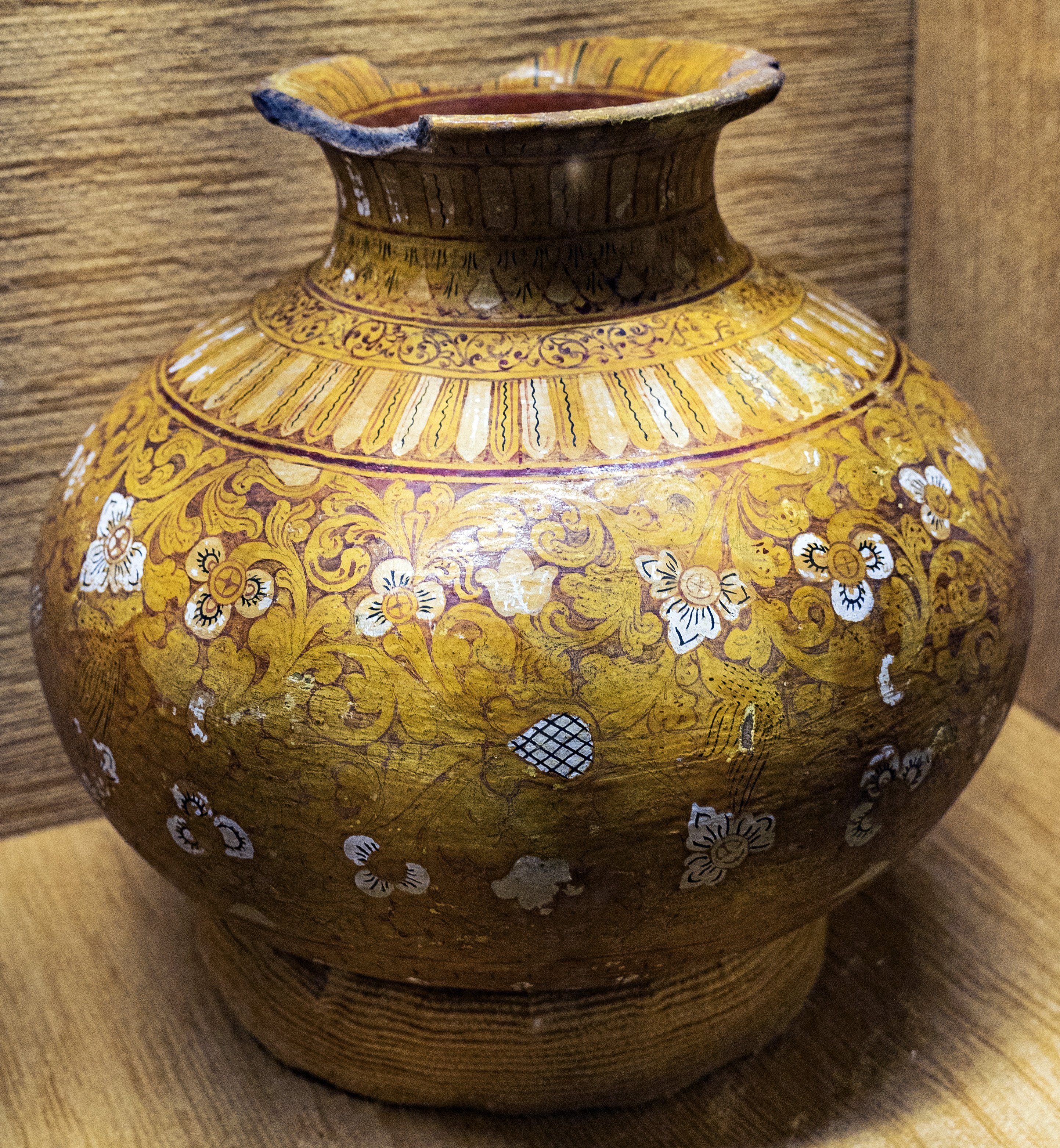 Painted Earthen ware [Galle National Museum]