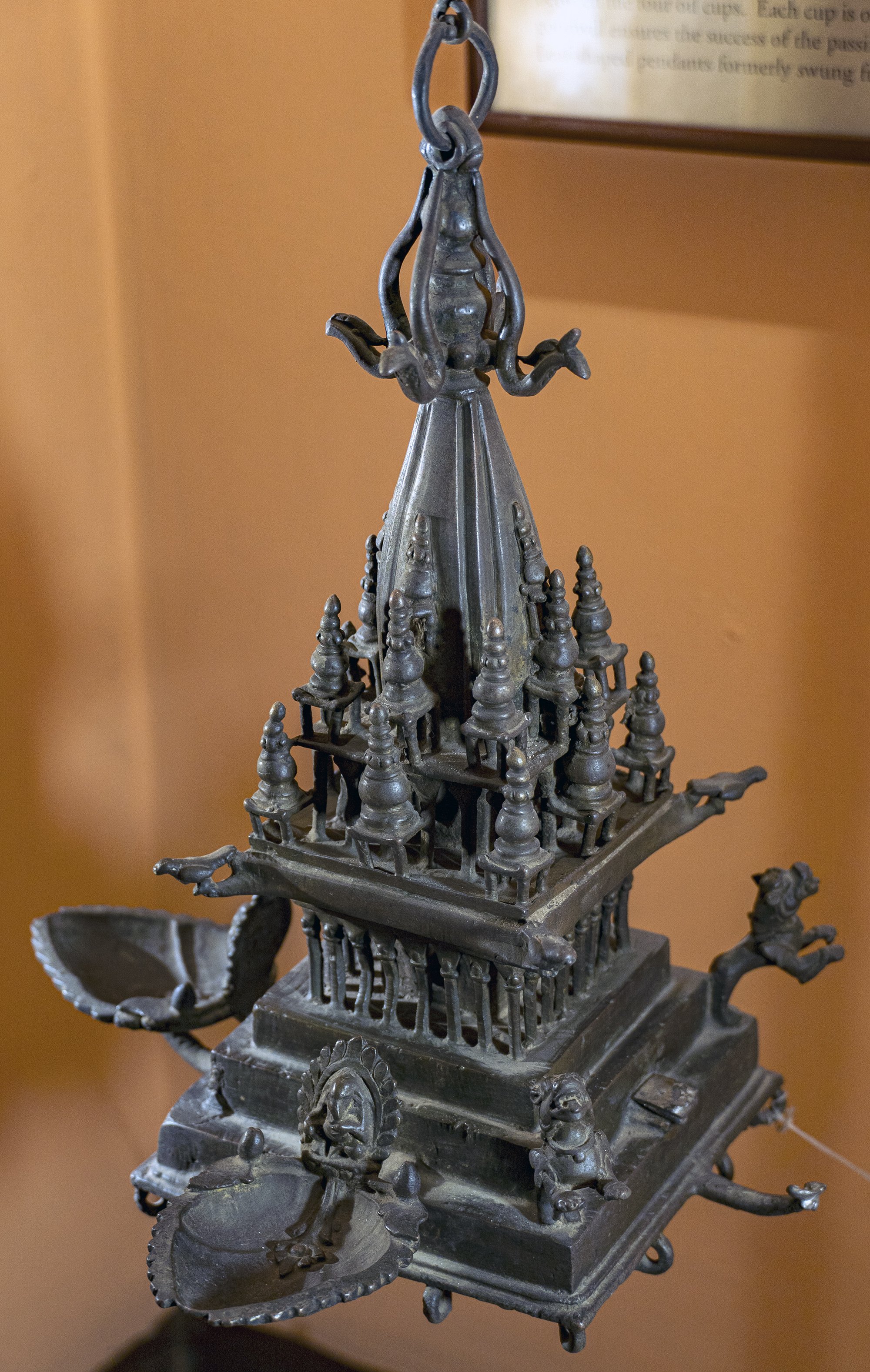 Sacred oil lamp (Dalu) [Patan Museum (Nepal)]