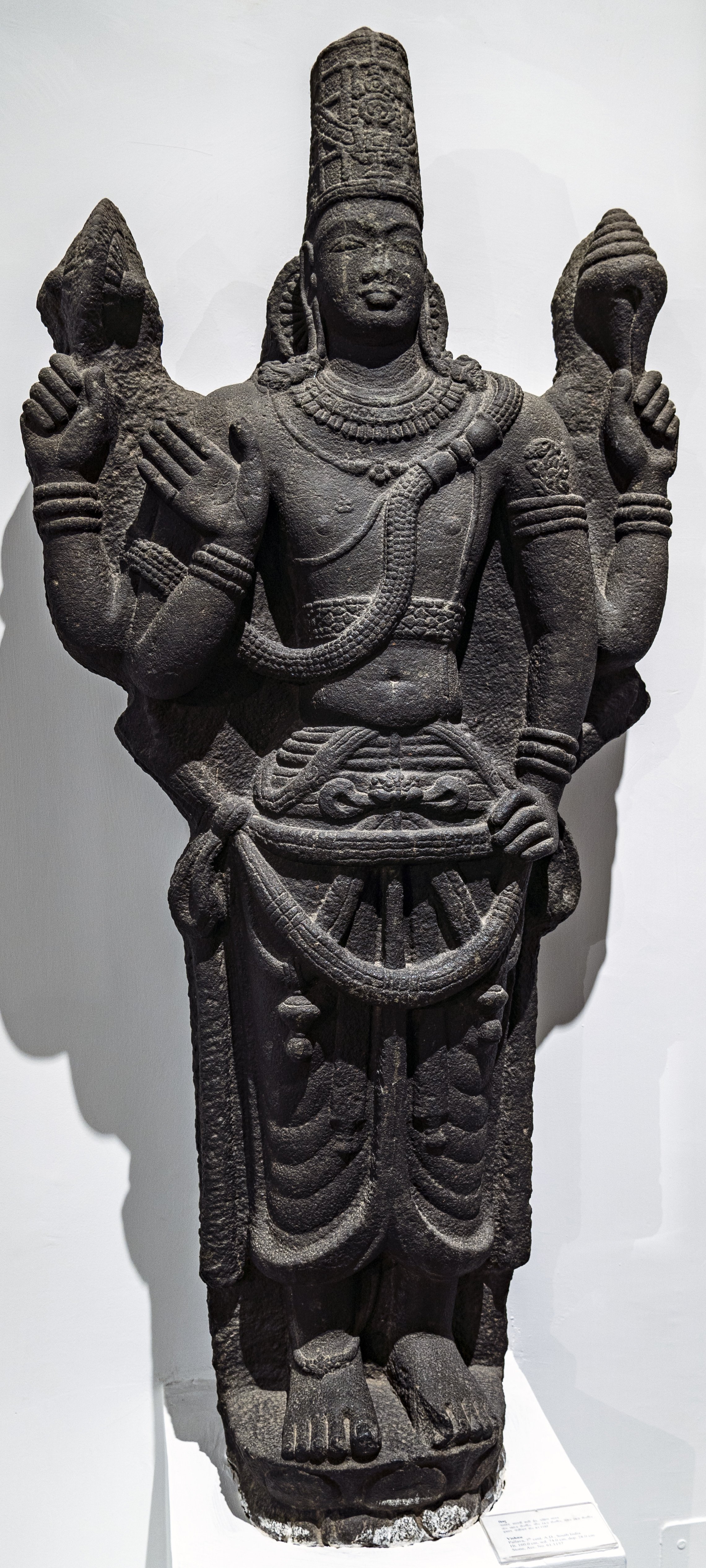 Sculpture of Vishnu (7th century) [New Delhi Museum—Gupta Terracottas]