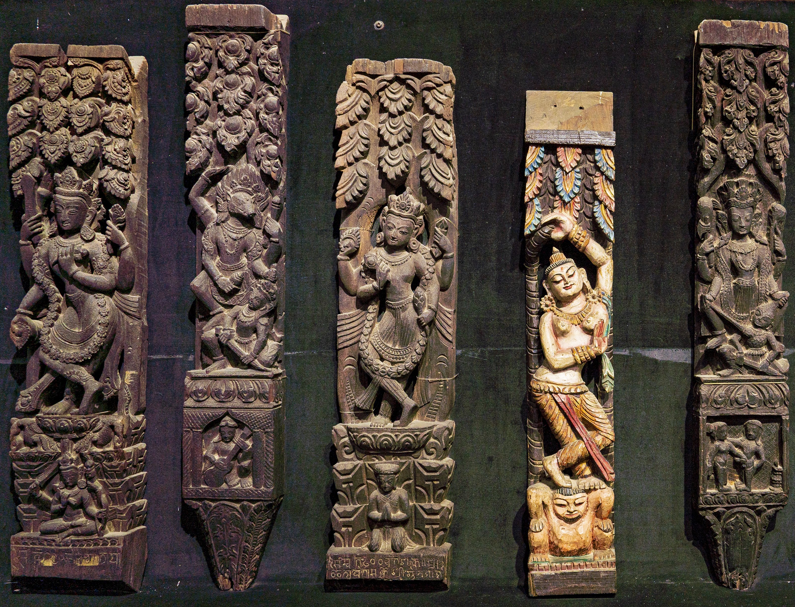 Struts (Tudal) [Nepal various Arts (NMN)]