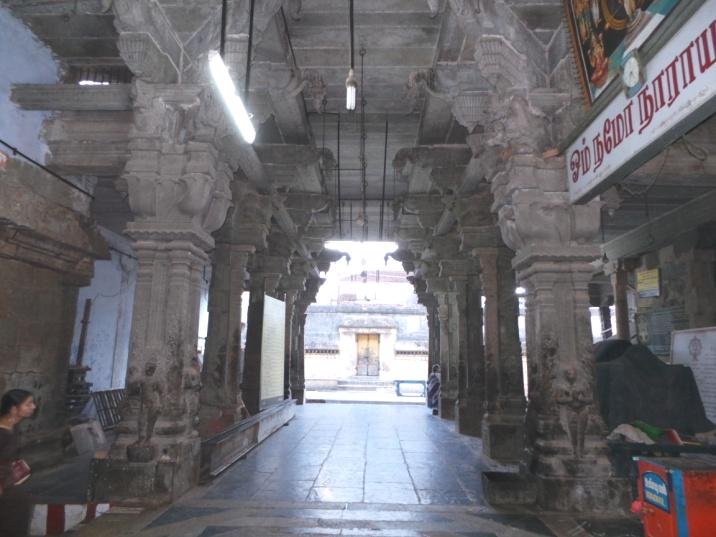 Figure 417. The Maha Mandapam [Mandapa] area [Sculptures in temples in ...