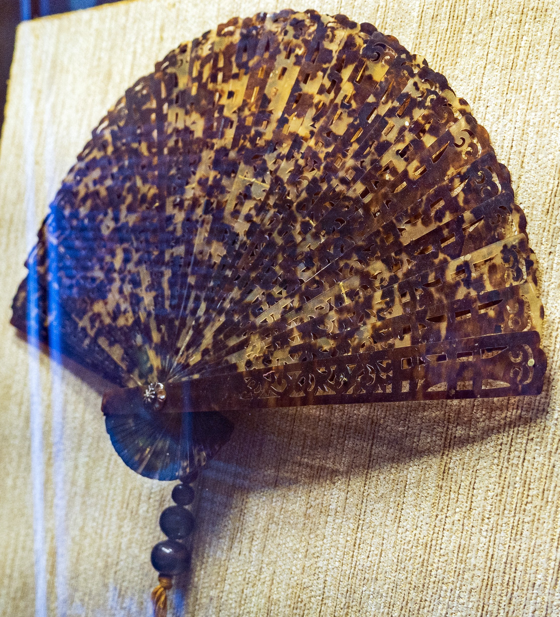 Turtle Shell Fan [Galle National Museum]