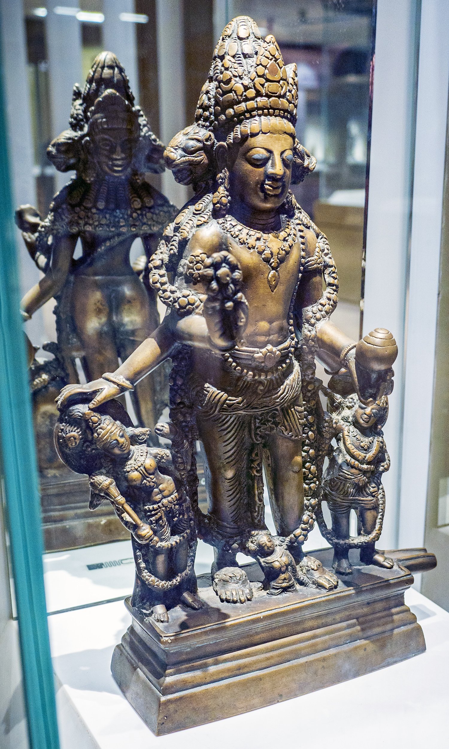 Vishnu Vaikuntha 9th Century New Delhi Museum Bronze Images